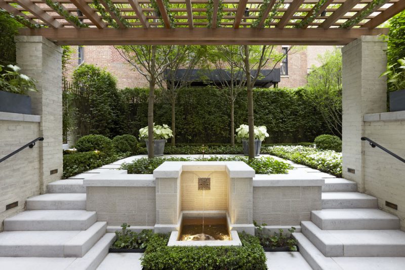 Park View Courtyard & Rooftop | Hollander Design
